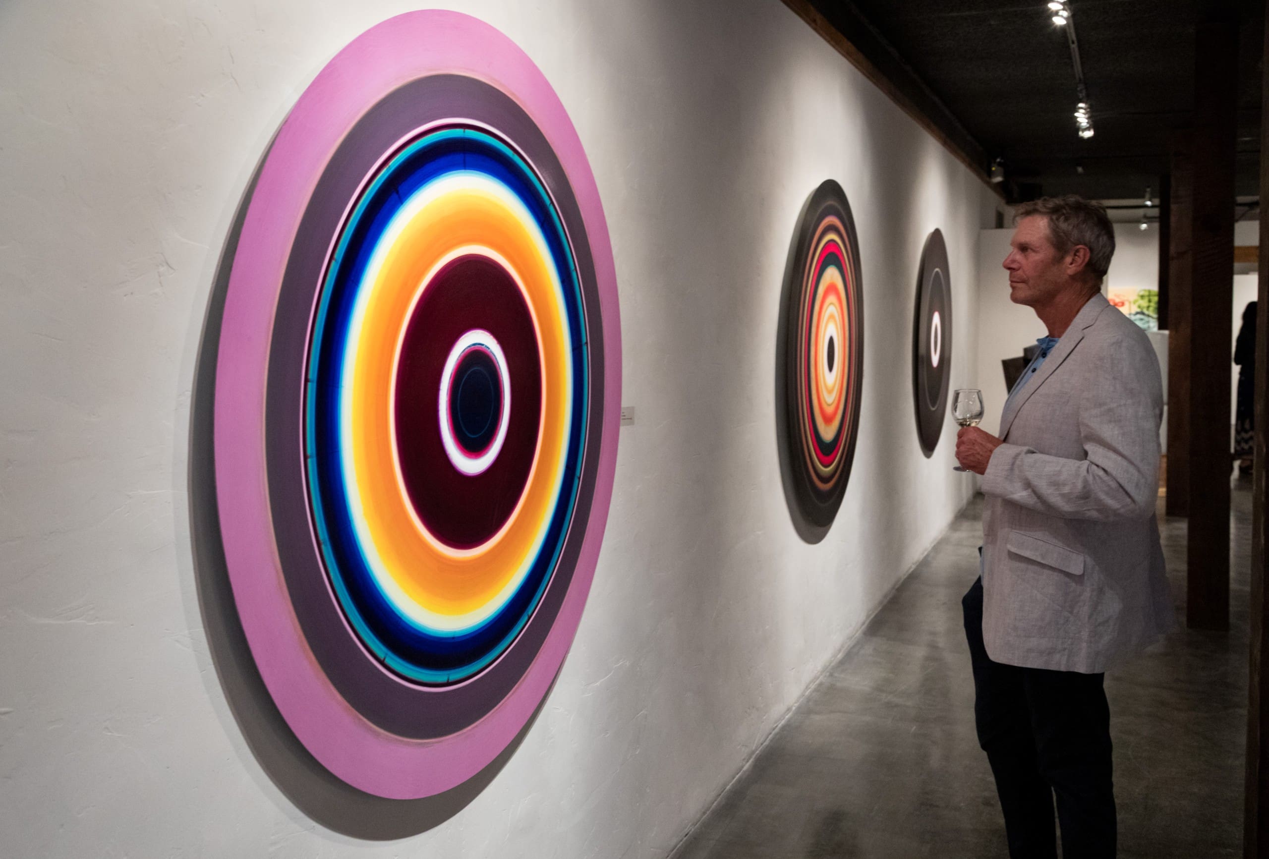 Conrad Ouchi+Ulrich Panzer+ Tyler Toews+Sylvain Coulombe - Sopa Fine Art